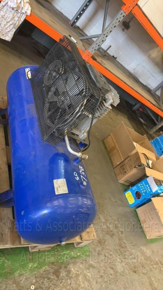 HYUNDAI HY3150S 240v compressor | Day 2 Carlton Timed Sale *Ending from ...