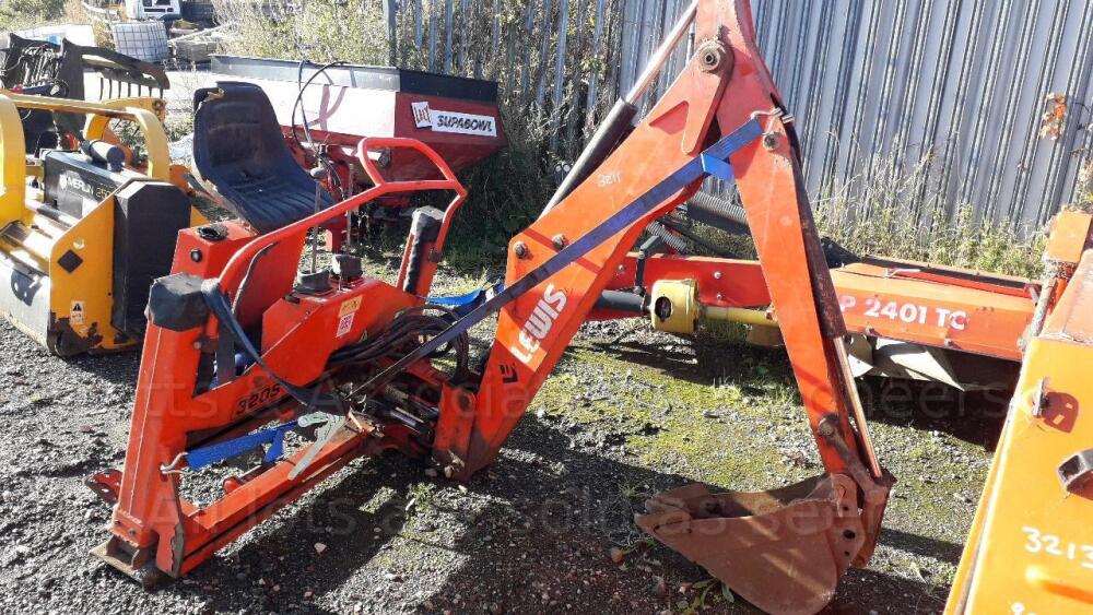 LEWIS 320S tractor mounted backhoe c/w jack legs & bucket | Day 1 ...