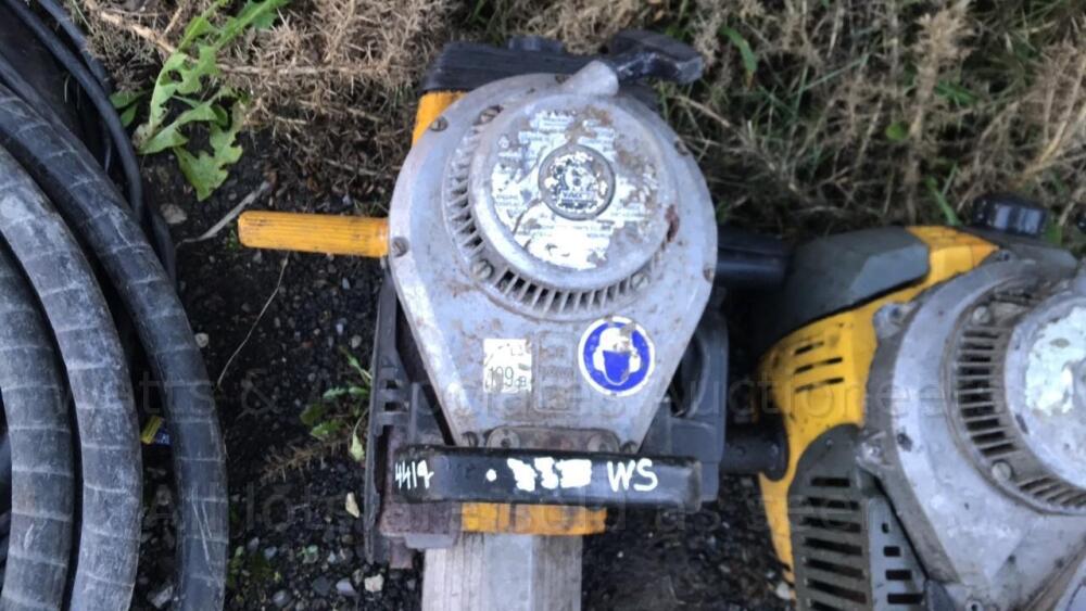 WACKER NEUSON BH55 2 stroke petrol breaker | Day 3 Carlton Timed Sale ...