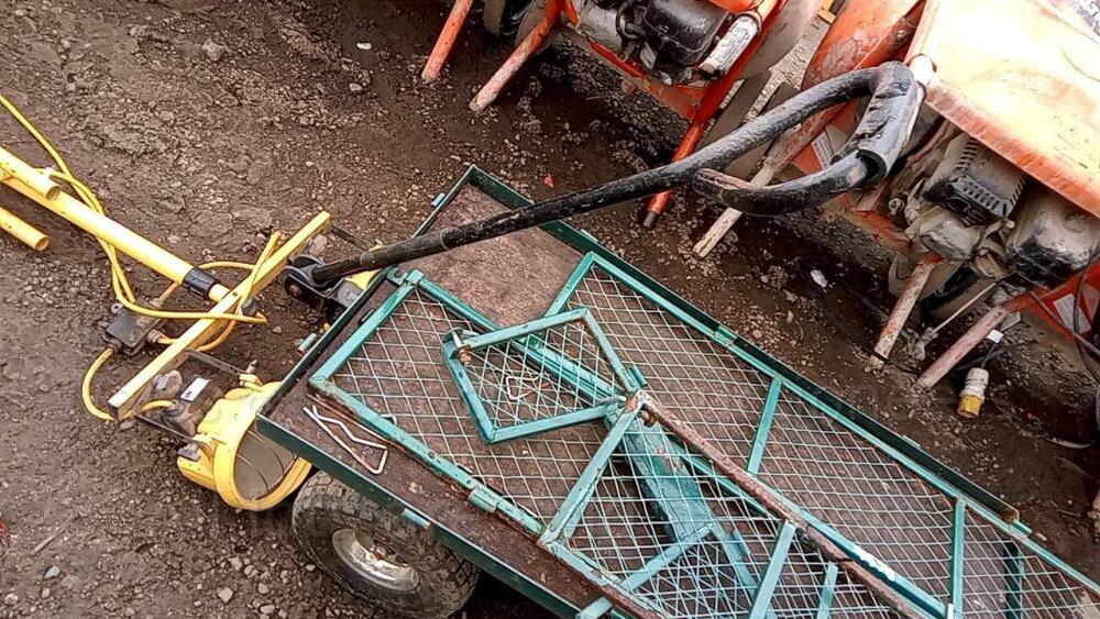 4 wheel turntable cart | Day 3 Carlton Timed Sale (Attachments ...