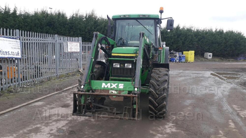 2001 JOHN DEERE 6210 4wd tractor c/w MX loader, 40k power quad gearbox ...