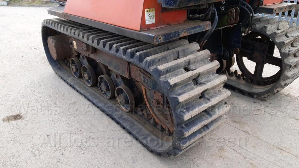 KUBOTA KM-90D rubber tracked tractor c/w air conditioning, twin ...