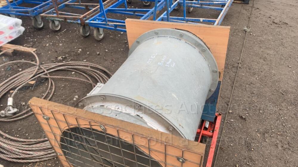 BAHCO 3-phase inline extraction fan | Day 3 Carlton Timed Sale ...