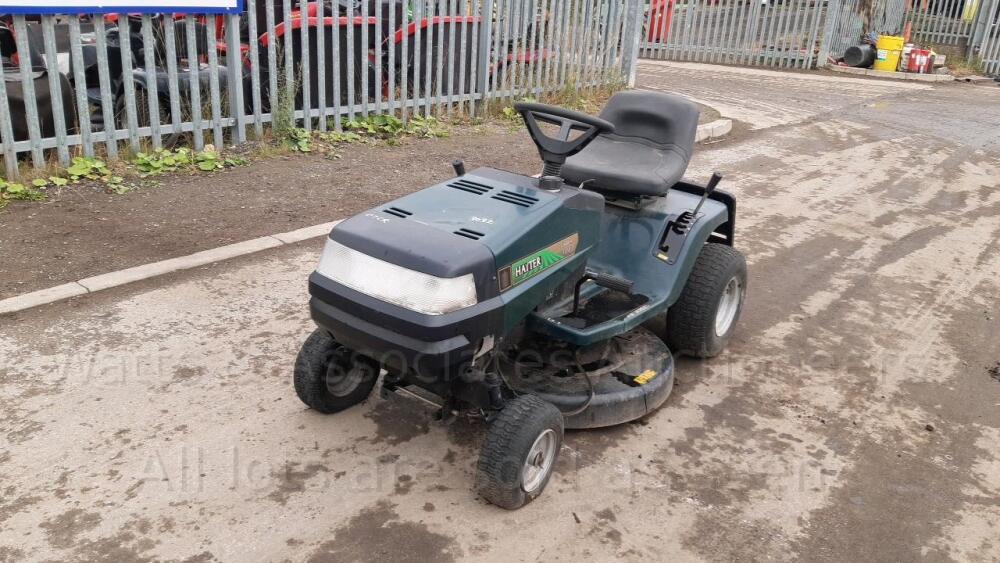 HAYTER HERITAGE 13/30 petrol ride on mower | Day 1 Carlton LIVE SALE ...