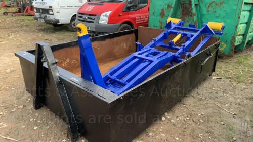 Link tip hook loader to suit TRANSIT/IVECO | Day 1 Carlton LIVE SALE ...