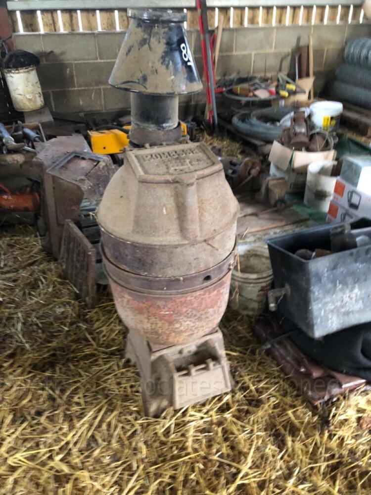 ROMESSE pot belly stove | Complete dispersal by timed auction on behalf ...