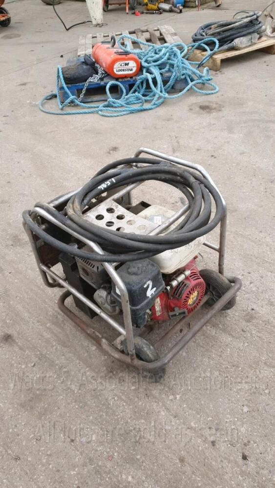 JCB BEAVER petrol hydraulic power pack c/w breaker & hose | Day 3 ...