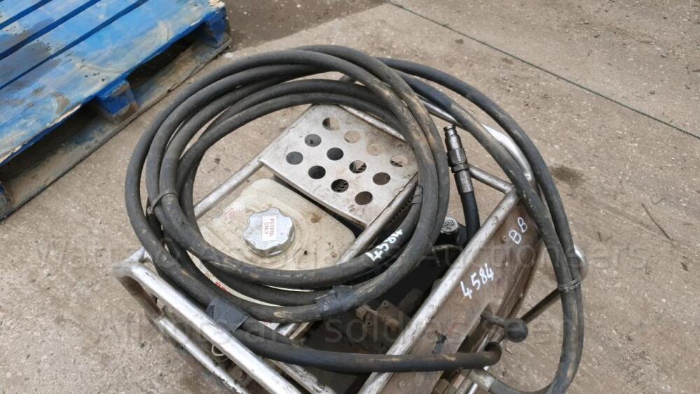 JCB BEAVER petrol hydraulic power pack c/w breaker & hose | Day 3 ...