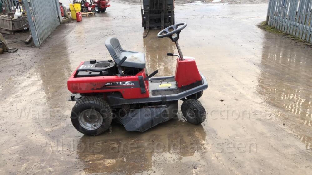 MURRAY SENTINEL 30'' ride on mower | Day 1 Carlton LIVE SALE (internet ...