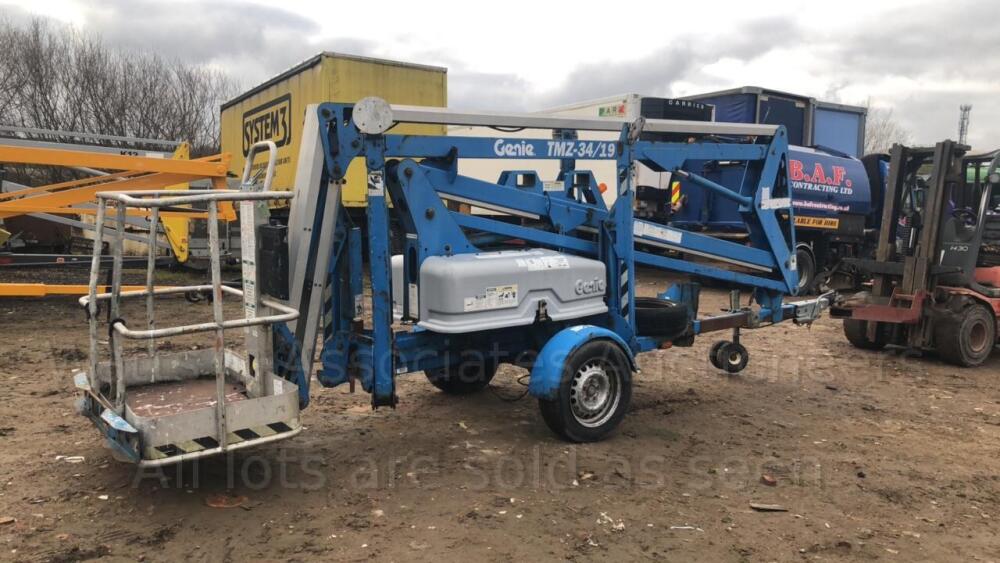 GENIE TMZ 34/19 fast tow battery powered cherry picker | Day 1 Carlton ...