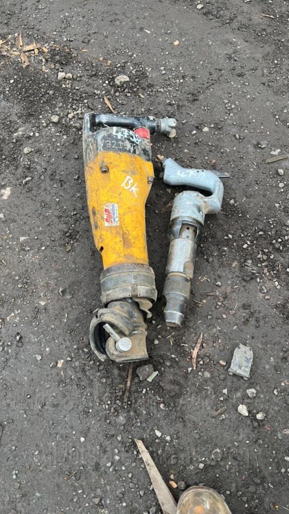 ATLAS COPCO pneumatic breaker & tunnel pick | Day 3 Carlton Timed Sale ...