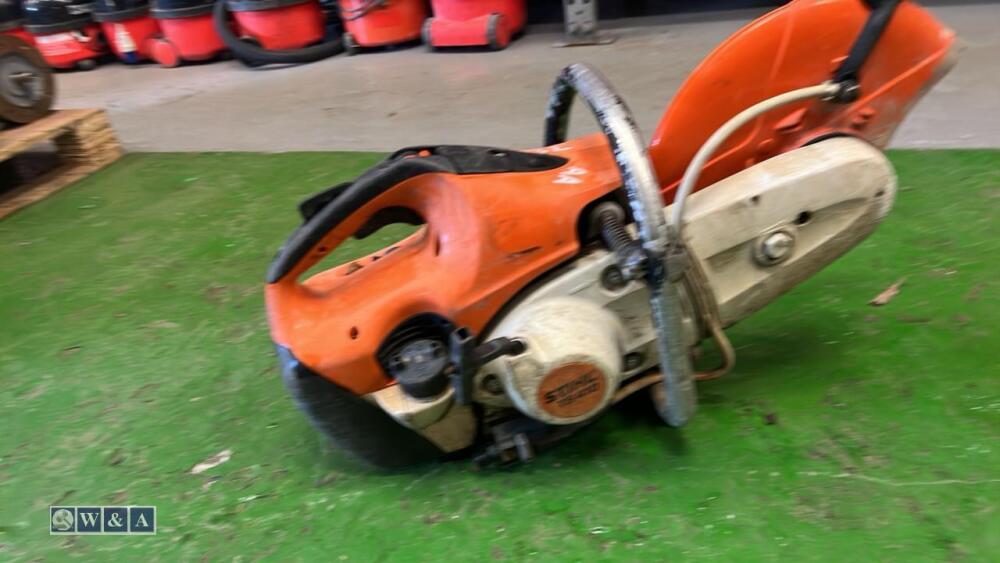 STIHL TS410 petrol stone saw | Day 2 Carlton Timed Sale (Main building ...