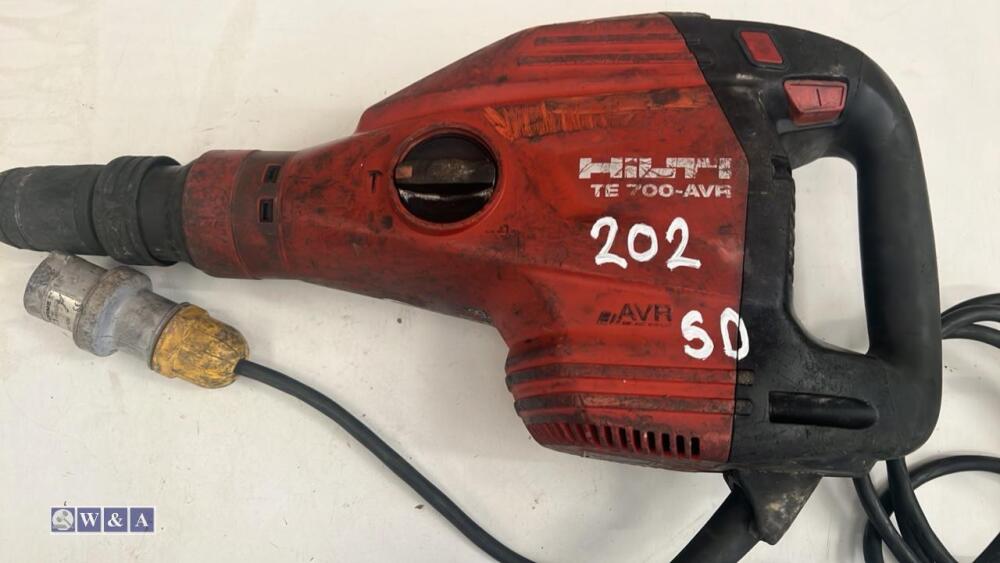 HILTI TE700 AVR 110v breaker | Day 2 Carlton Timed Sale (Main building ...