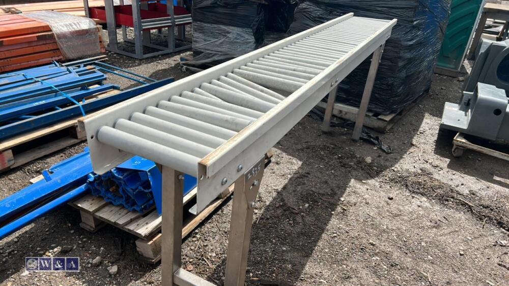 Roller packing table | Day 3 Carlton Timed Sale (Attachments, Builders ...