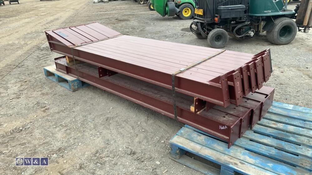 60' x 20' x 10' steel frame building c/w 4 x 15' bays, 10 x stanchions ...