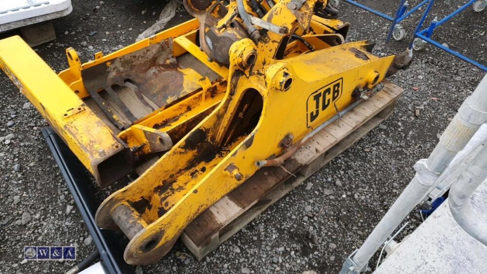 Rear king post & pipes, boom arm, 'H' rear frame | Day 3 Carlton Timed ...