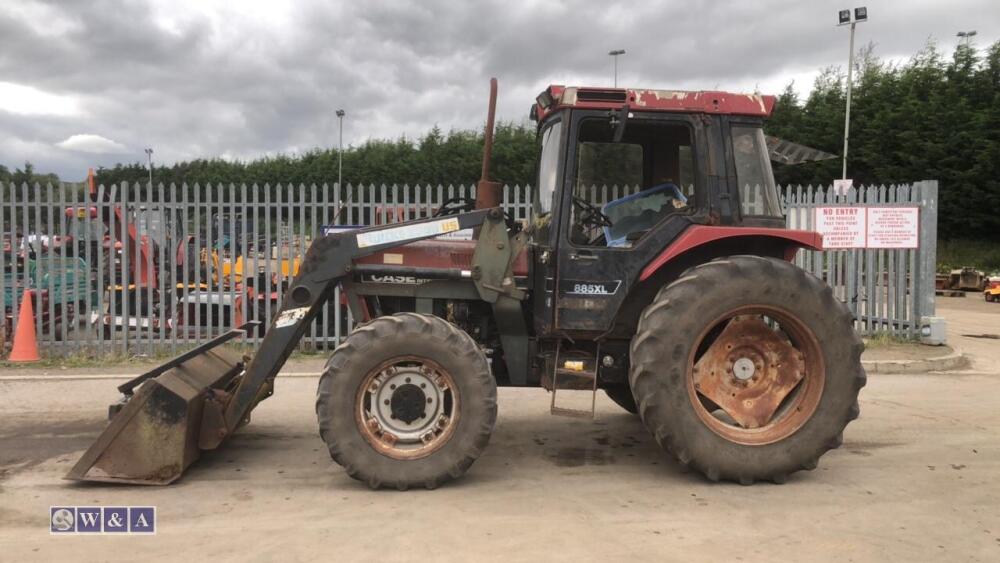 CASE 885 XL 4wd tractor (F840 FTA) c/w QUICKE 2300 loader, bucket ...