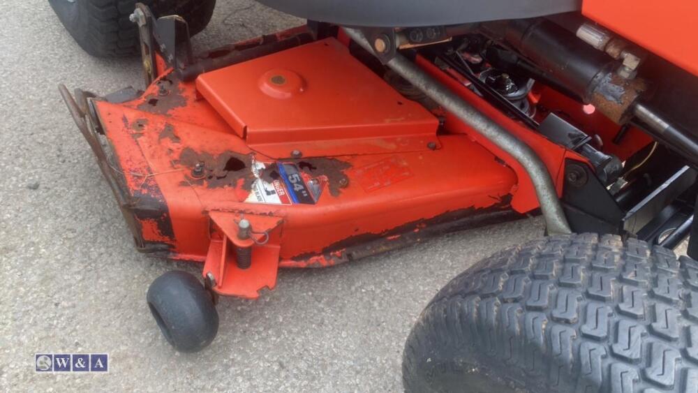 SIMPLICITY LEGACY 24.5hp diesel ride on mower c/w DAIHATSU engine, 2 ...