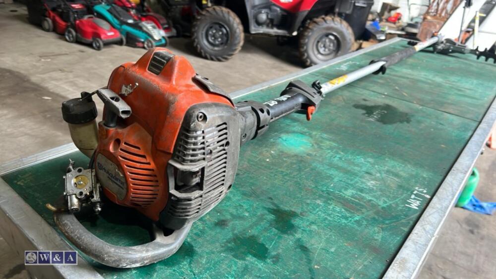 HUSQVARNA 525HE4 petrol hedge trimmer | Day 3 Carlton Timed Sale ...