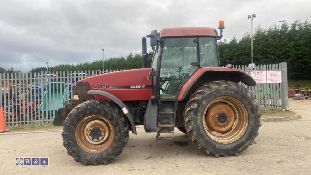 1999 CASE IH MAXXUM MX110 4wd tractor (T749 BCU) c/w front weights ...