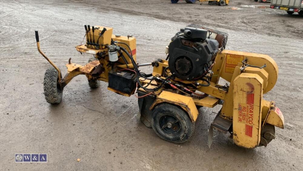 RAYCO RG 1625 SUPER JR petrol self propelled stump grinder | Day 1 ...