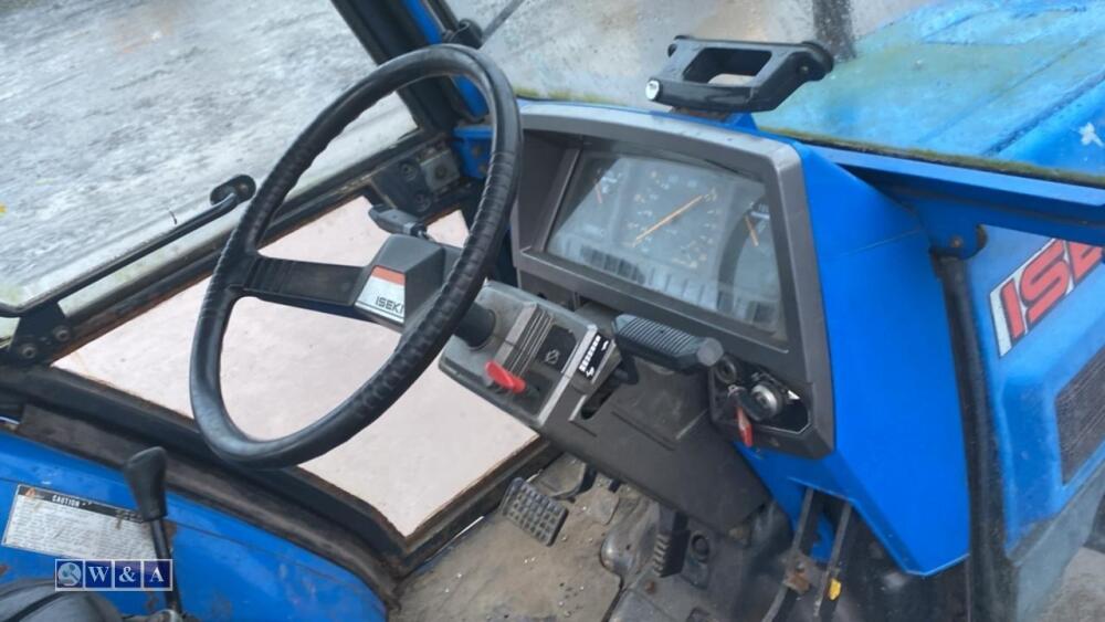 ISEKI 530 4wd tractor c/w PUH, 2 x spool valves, manual shuttle (s/n ...