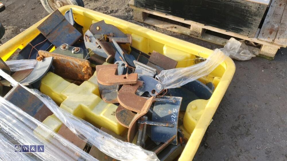 Pallet of blade extensions to suit mini excavator | Day 3 Carlton Timed ...