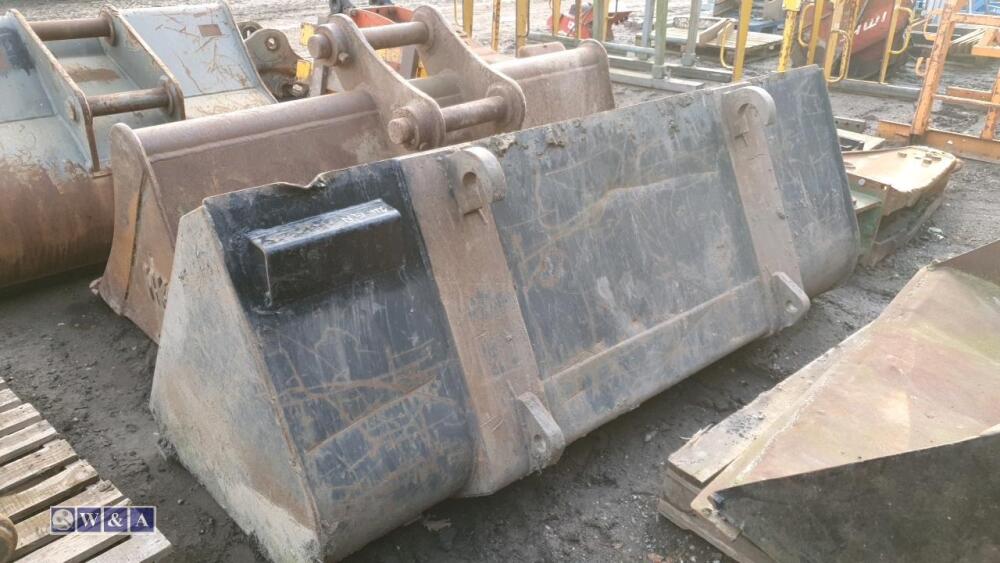 7ft JCB loader bucket to suit telehandler | Day 3 Carlton Timed Sale ...