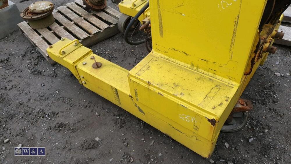 EXCELLIFT 2t heavy duty telescopic mobile crane | Day 3 Carlton Timed ...