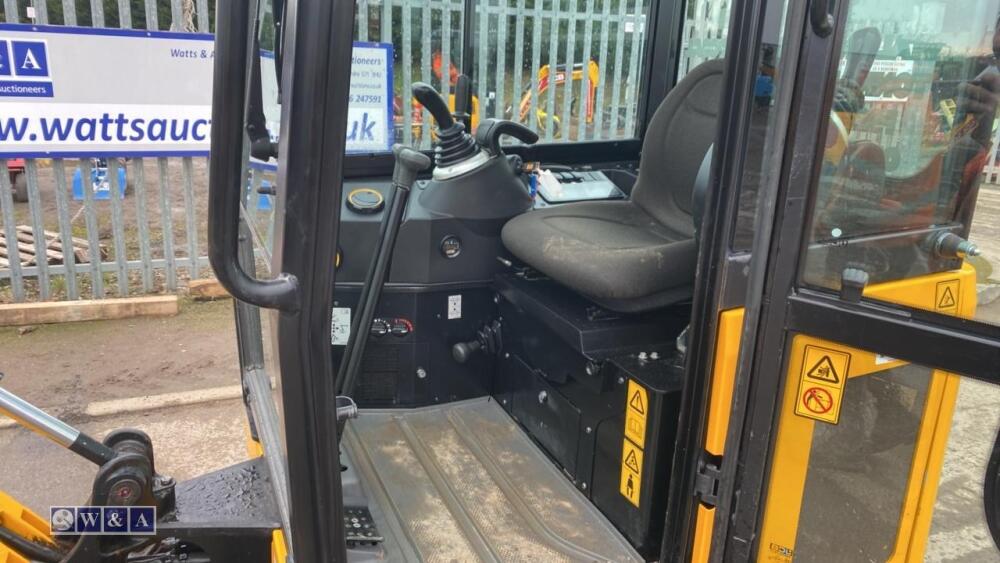 2021 JCB 16C-1 T3 rubber tracked excavator (s/n 3029925) with 3 buckets ...