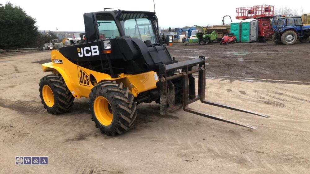 2012 JCB 520-40 telescopic handler (s/n K01781533) (All hour and odometer readings are ...