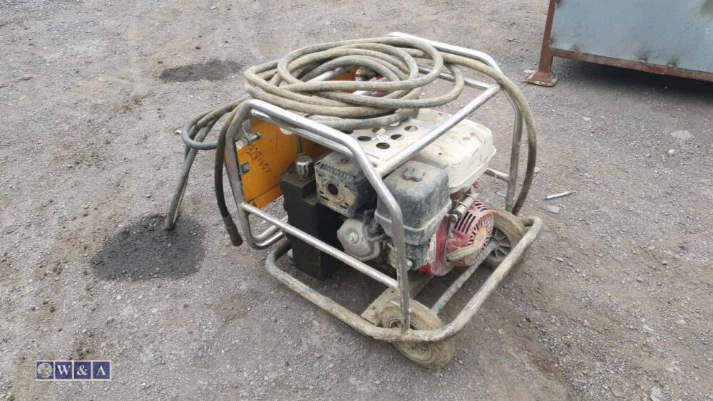 JCB BEAVER petrol hydraulic power pack c/w hose | Day 3 Carlton Timed ...