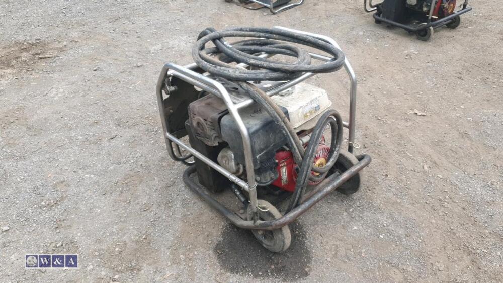 JCB BEAVER petrol hydraulic power pack c/w hose | Day 3 Carlton Timed ...