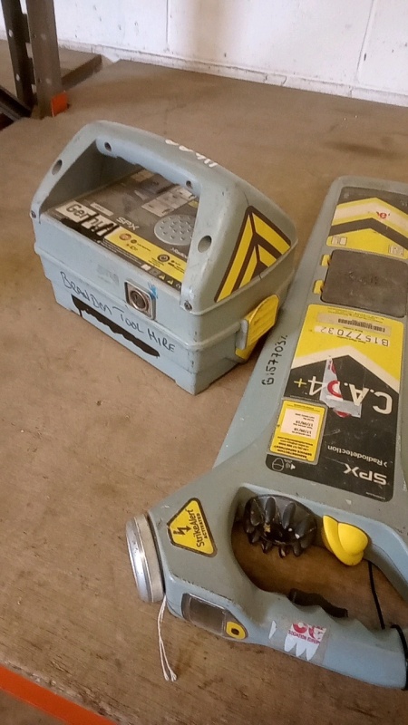 RADIO DETECTION CAT4 cable locator & signal generator | Day 2 Carlton ...