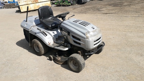 MACALLISTER JE150/92A petrol ride on mower c/w collection box | Day 1 ...